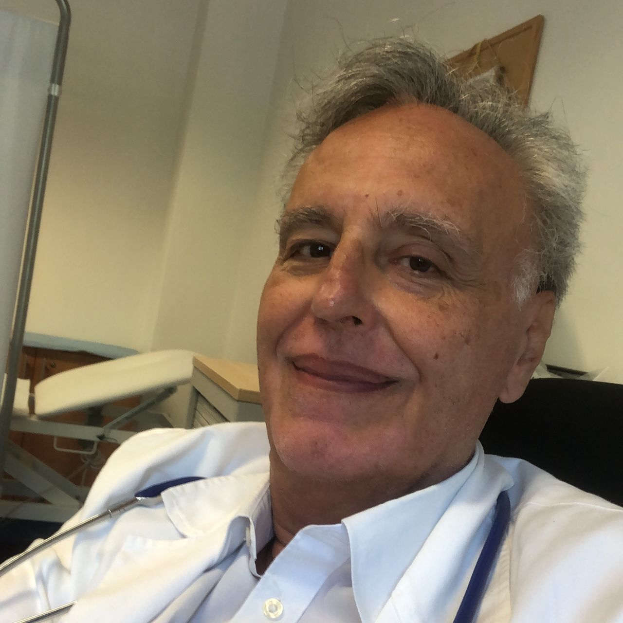 Dr. Andrea Simoni, internista, cardiologo, Ecografista - Prenota online ...